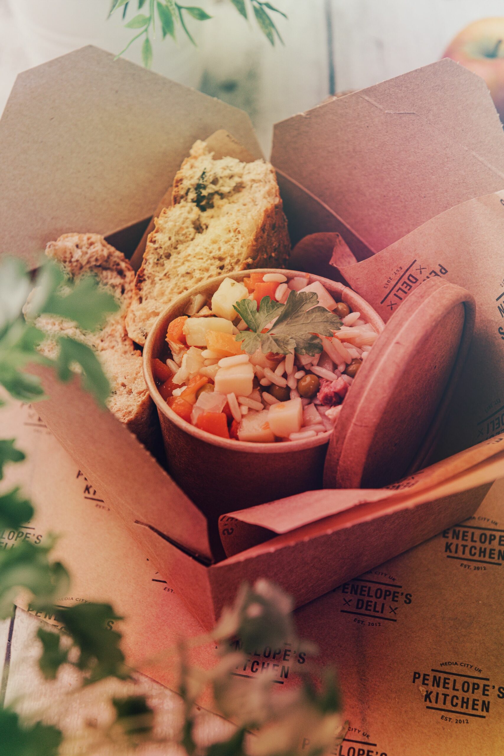 Quayside Twilight markets - Media City UK